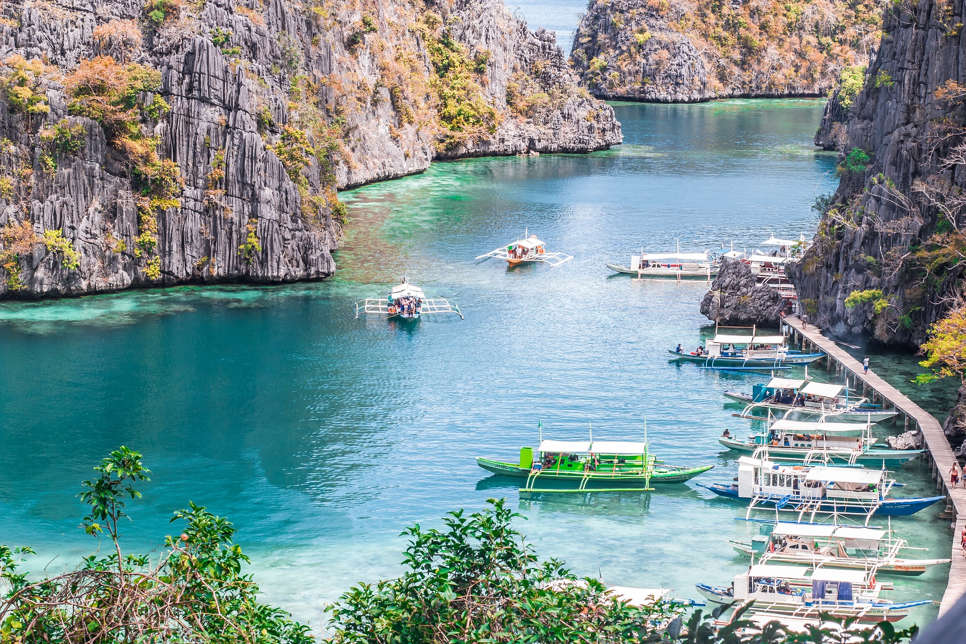 Laws and Ordinances You Should Know While Exploring the Philippines