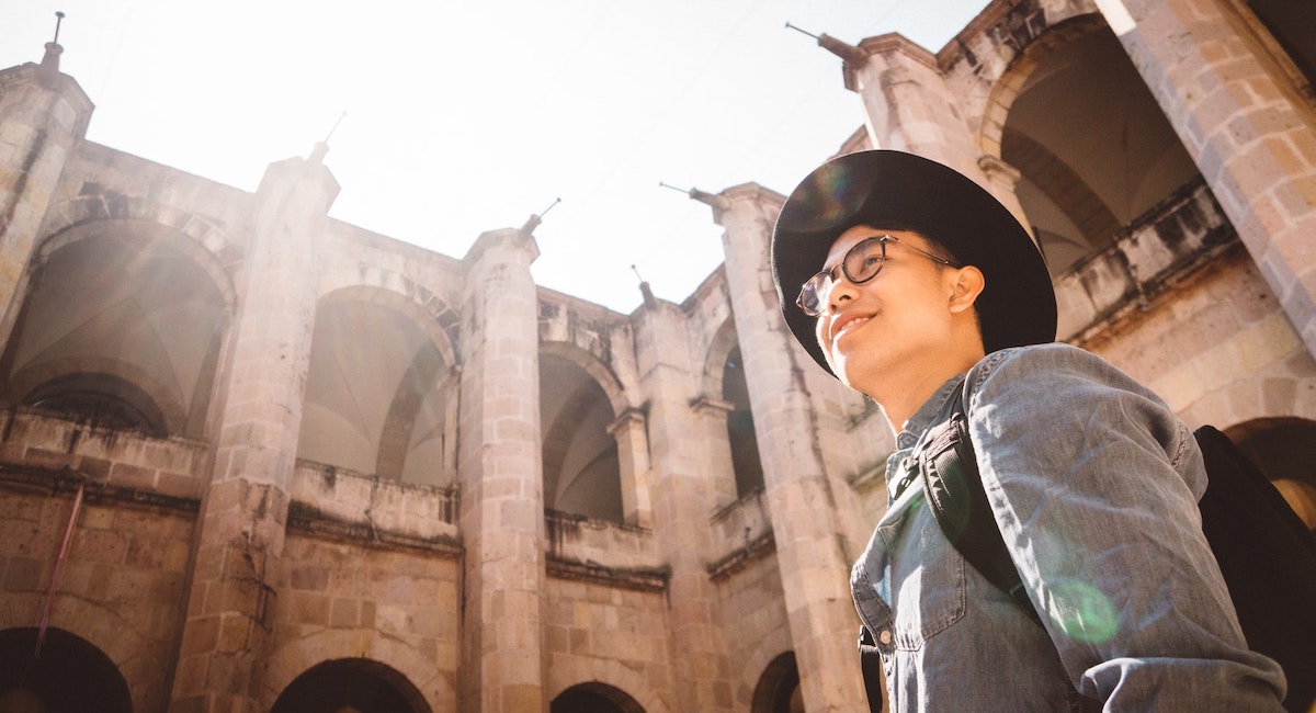 Here’s Why Travelling Brings Out the Best in People