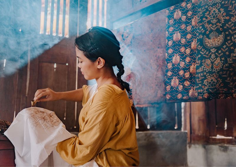 12 Cool Designs These SEA Countries Have Done With Batik